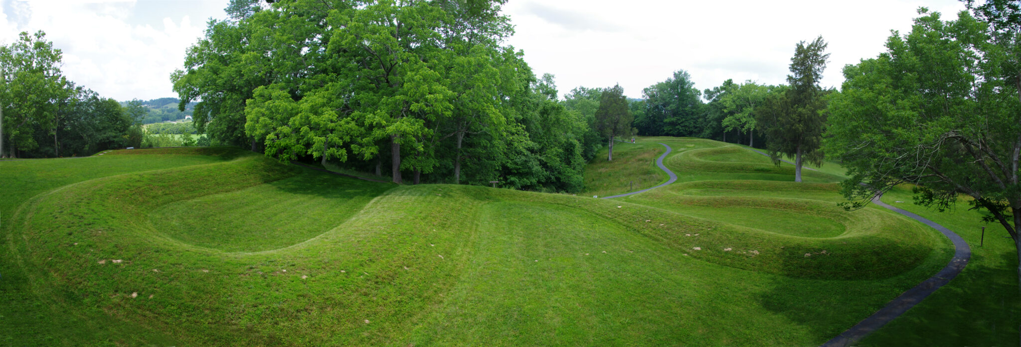 Serpent Mound: Ohio’s Ancient Earthwork Marvel - History's Mysteries 3.14